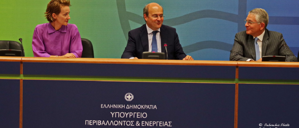 “Κινούμαι ηλεκτρικά”: πώς θα αποκτήσετε φθηνότερα ηλεκτρικό αυτοκίνητο